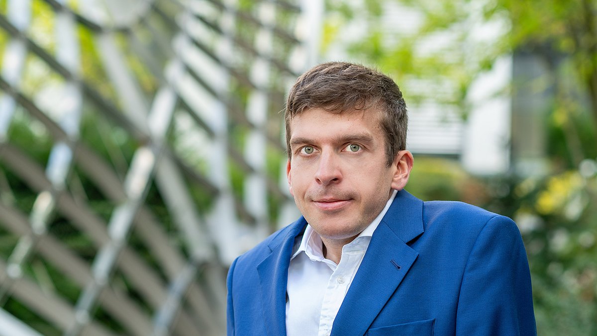 Prof. Allister Loder: “We don’t want to get rid of the car” - TUM